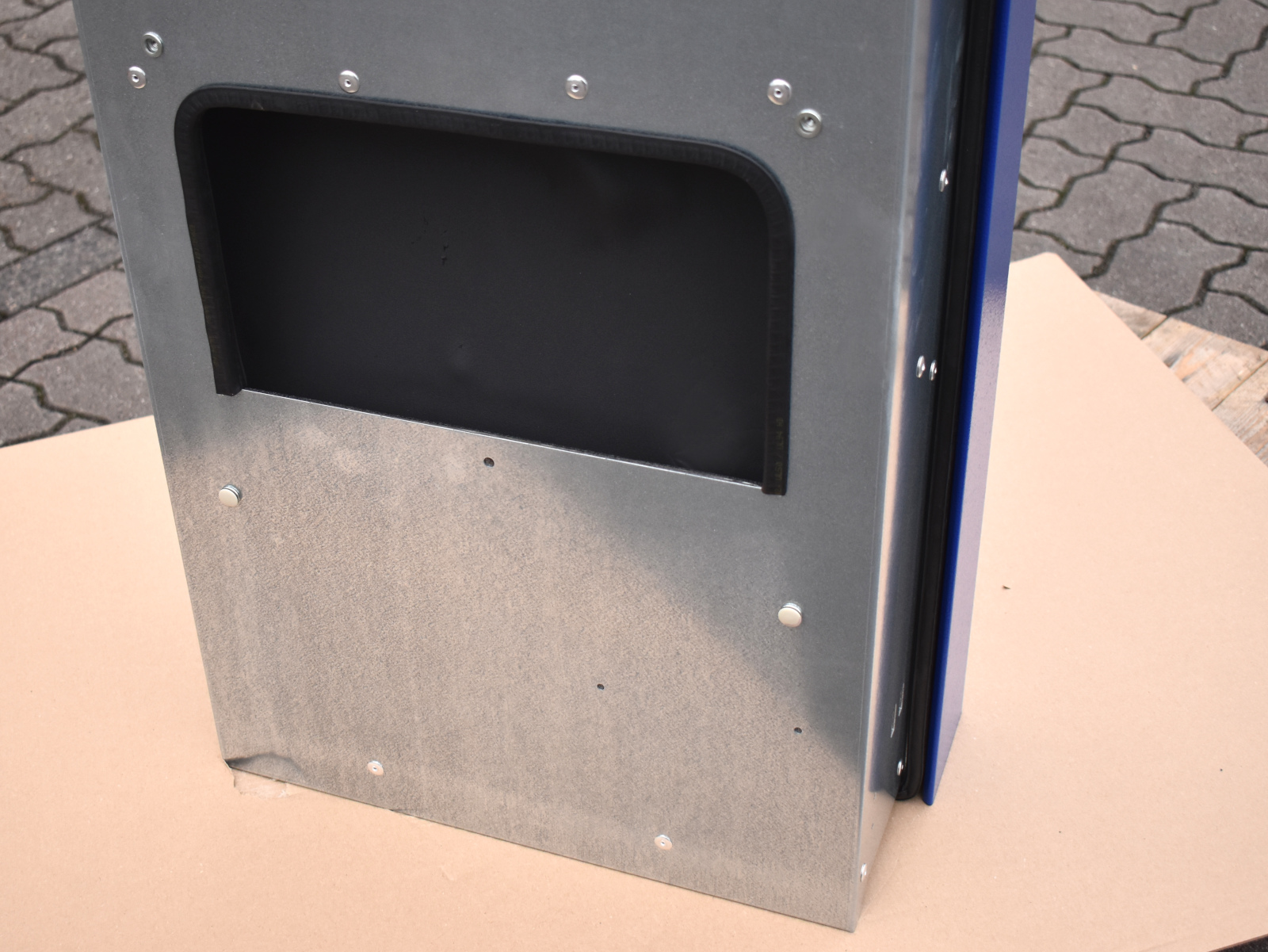 Pfannenberg DTI 9441 Teilversenktes Schaltschrank-Kühlgerät | Ackrutat Shop