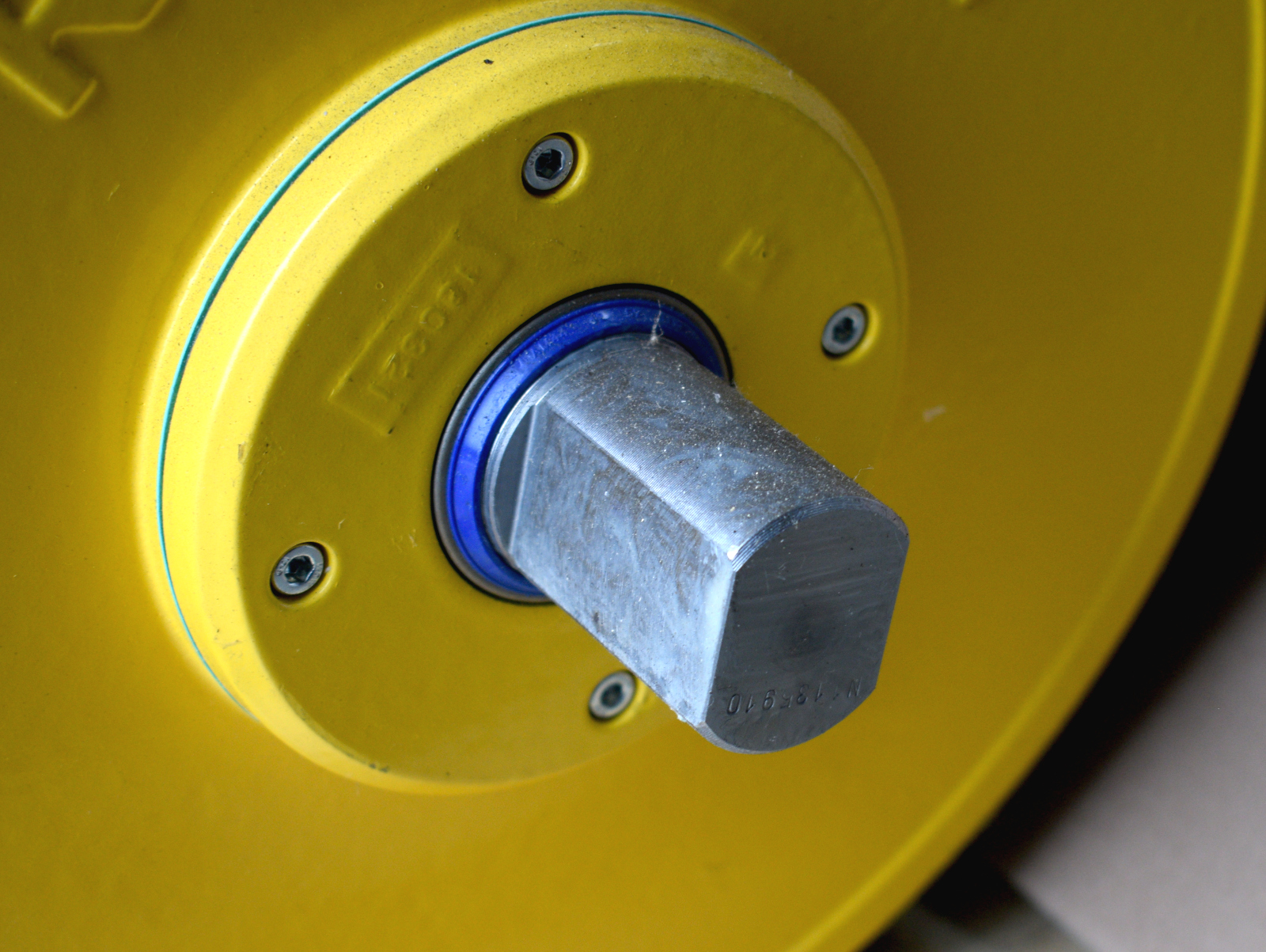 Rulmeca Trommelmotor 4,0 kW RL 950 mm Typ 320M | Ackrutat Shop