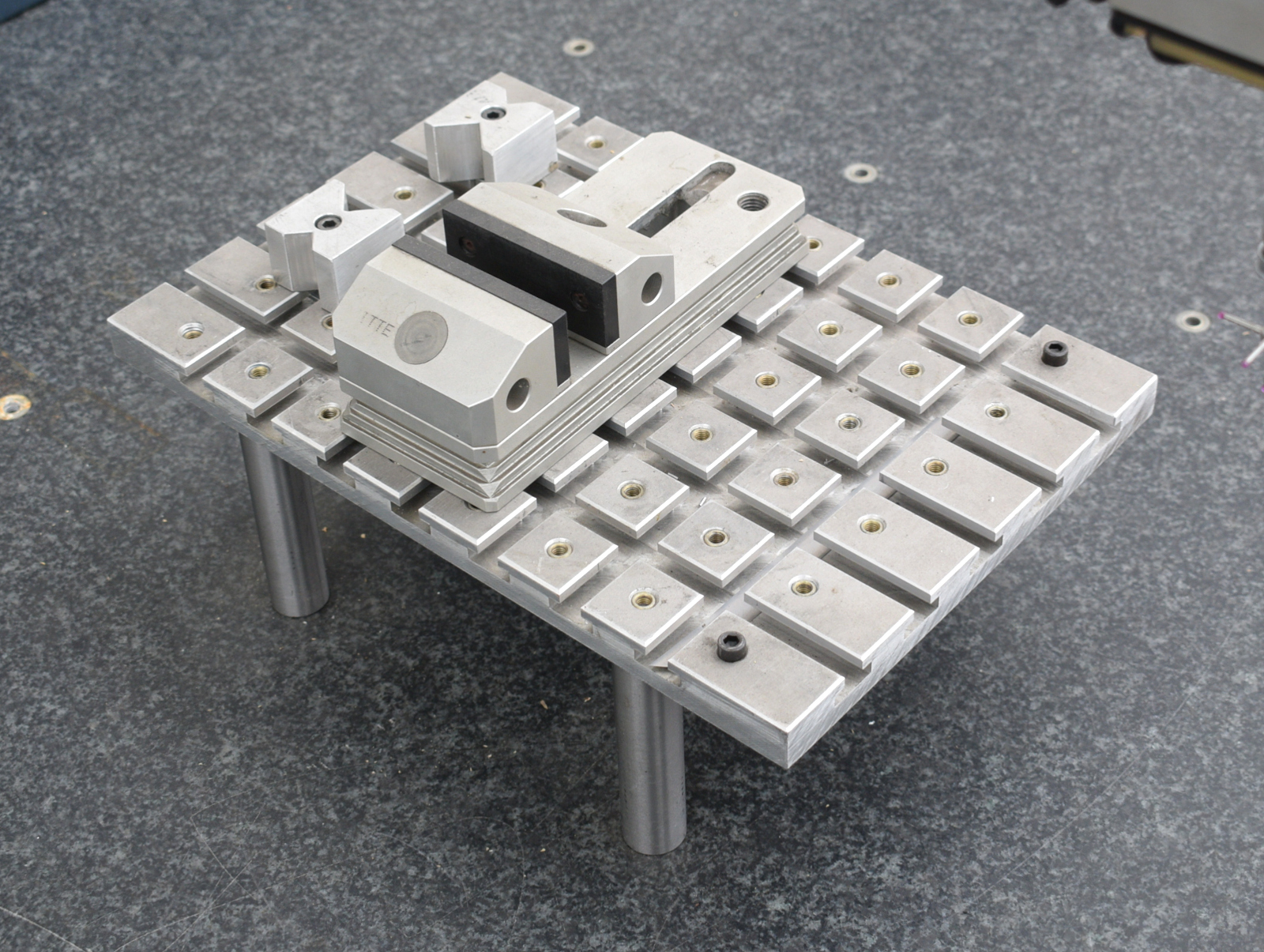 Mora Portalmessmaschine 3000x1620x2400 mm (BxTxH) | Ackrutat-Shop